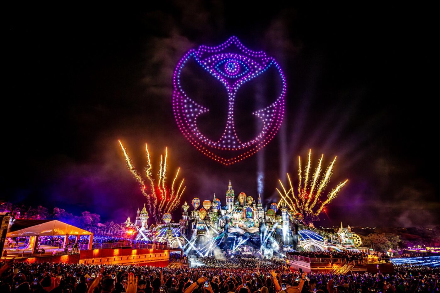 Tomorrowland Brasil divulga line-up de artistas para edição 2025